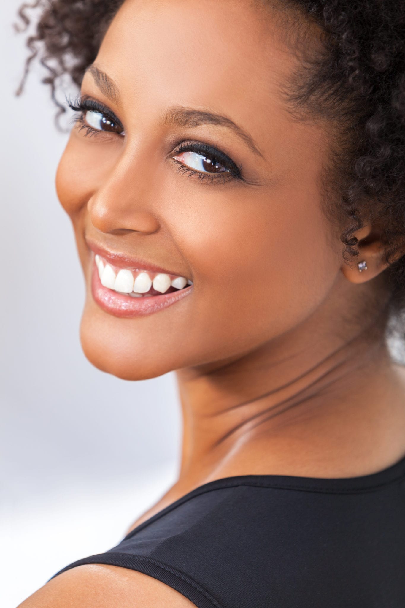 Obtain a full smile makeover - Arcadia Dental Arts